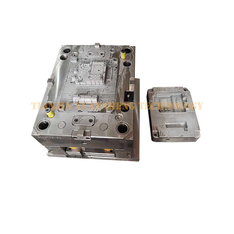 Infusion monitor medical injection mold - precision injection moulding